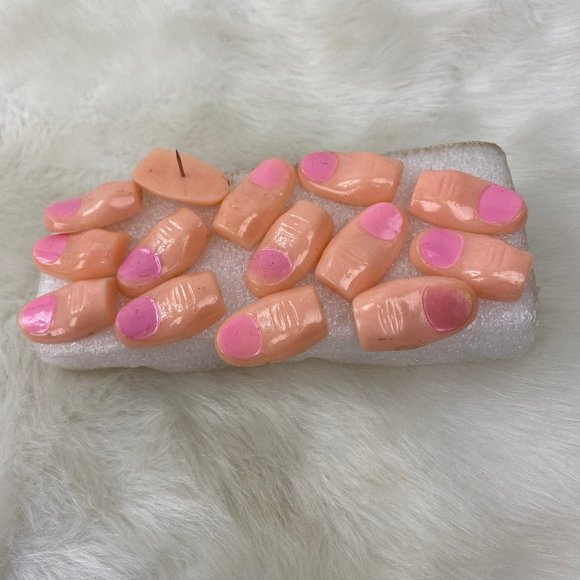Office | Plastic Finger W Pink Polish Push Pins 14 Pieces | Poshmark